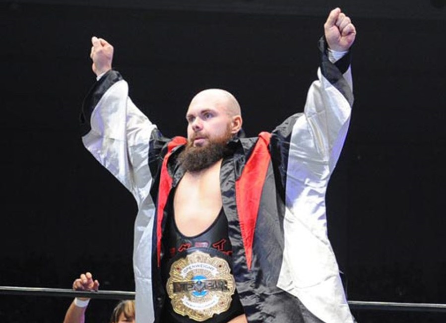 Michael Elgin and Teruaki Kanemitsu are leaving New Japan