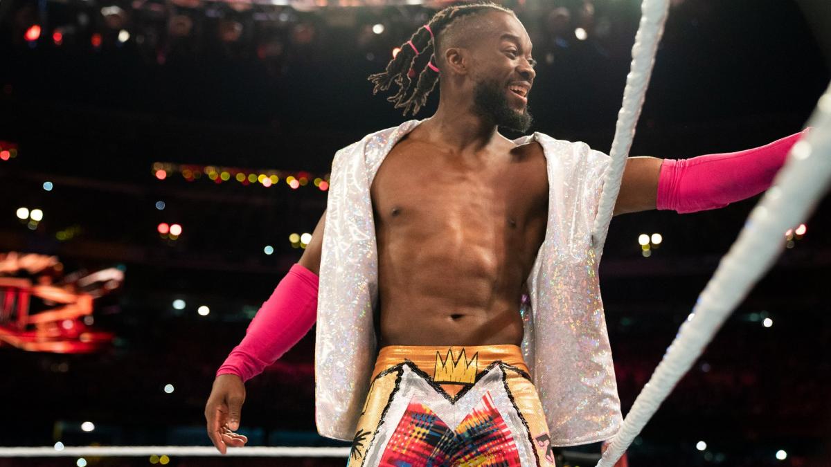 Kofi Kingston announces he has signed a new five-year deal