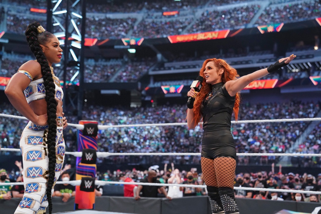 WWE SmackDown notes: Bianca Belair earns title match, Balor/Reigns