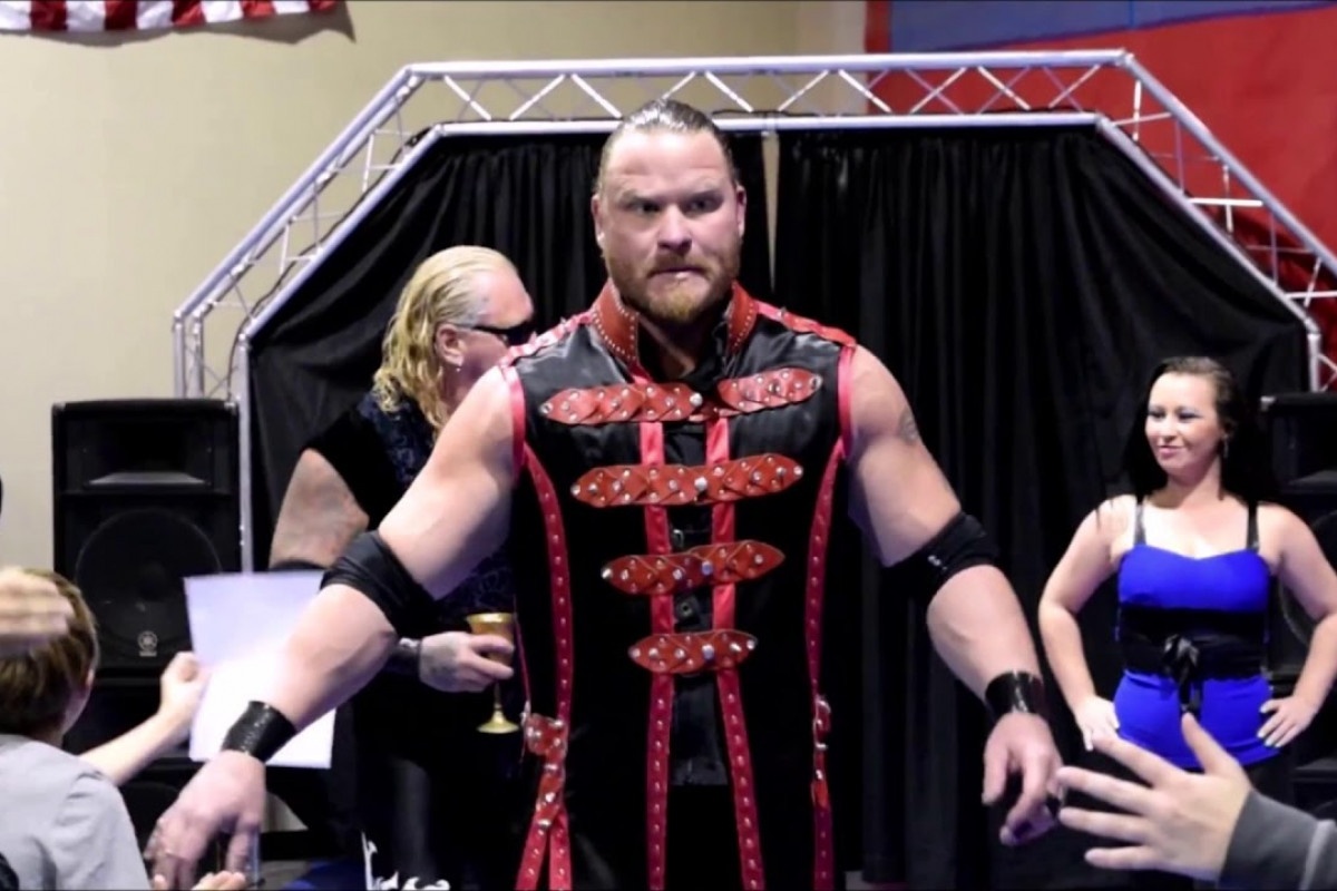 Kevin Fertig (Kevin Thorn) tears bicep at Ohio Valley Wrestling event