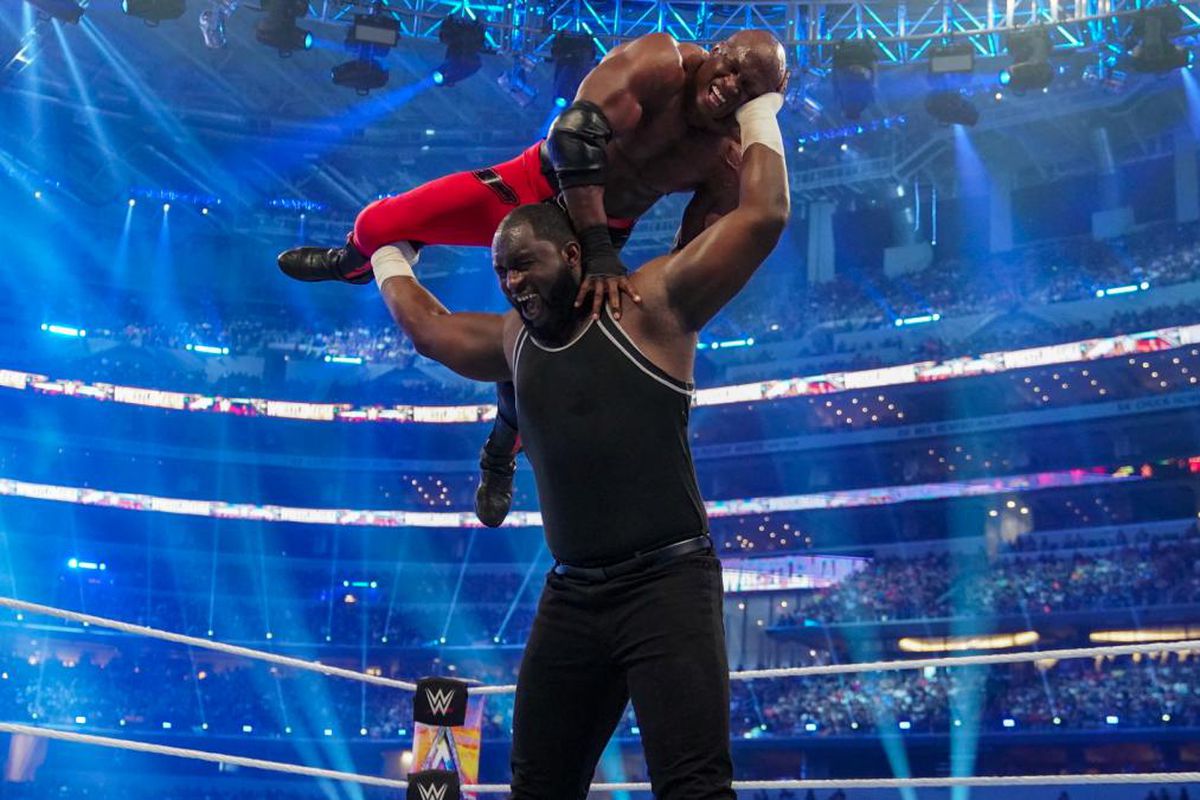 WWE Raw notes: Omos challenges Lashley for WrestleMania Backlash, Randy ...