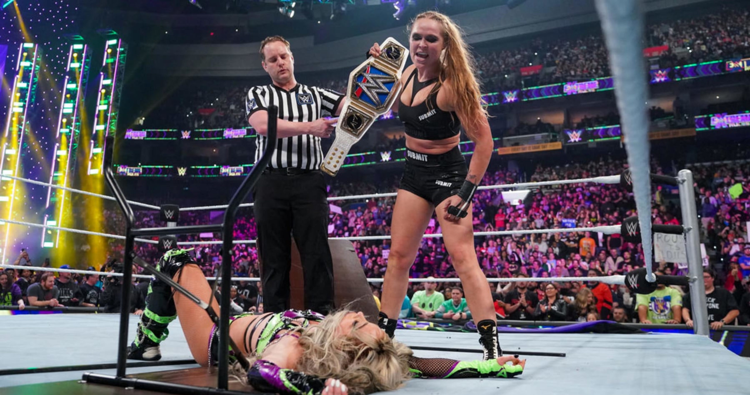 Ronda Rousey wanted WWE Extreme Rules finish to involve thumbtacks ...