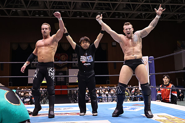 Four teams alive in the NJPW World Tag League going into weekend