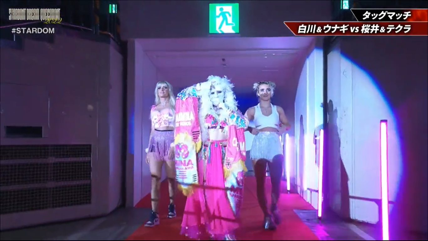 Xia Brookside & Mariah May accompany Mina Shirakawa to the ring at ...