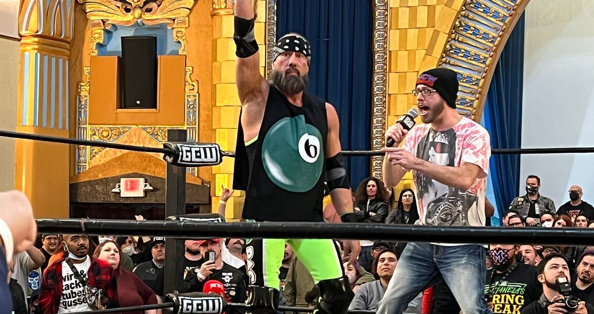 Sean 'X-Pac' Waltman shares that he has a torn labrum