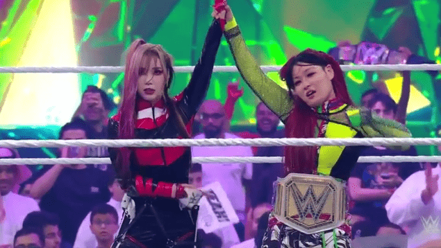 Kairi Sane returns to WWE at Crown Jewel, helps IYO SKY retain Women's ...