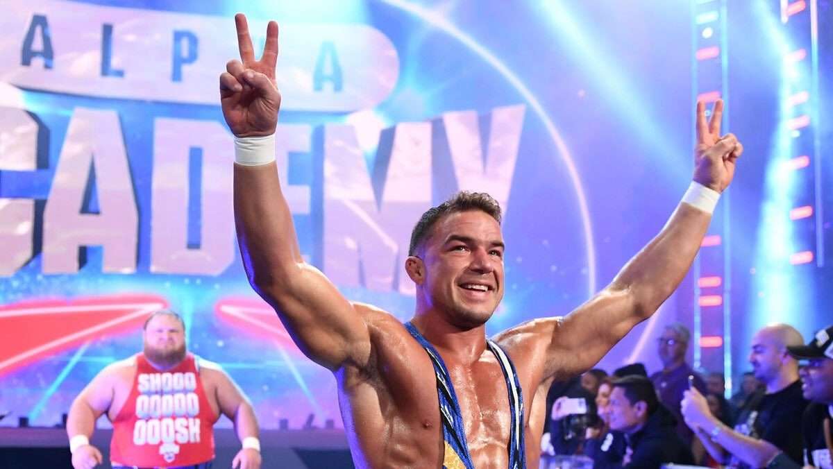 Chad Gable re-signs with WWE