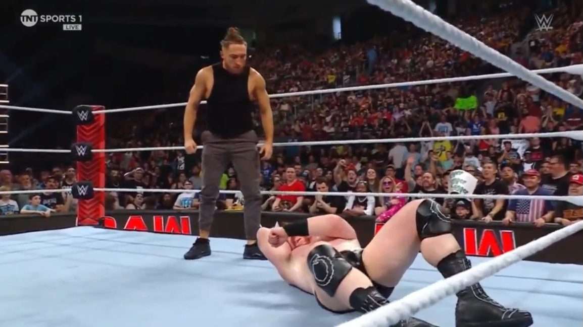 Pete Dunne attacks Sheamus on 7/15 WWE Raw