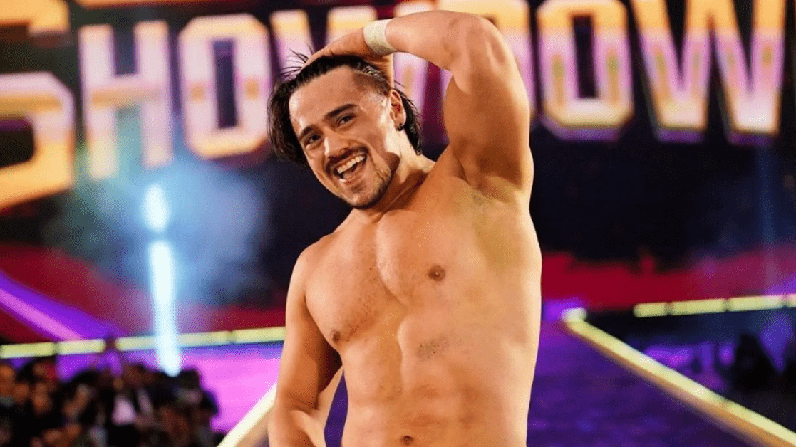 Angel Garza signs new deal with WWE