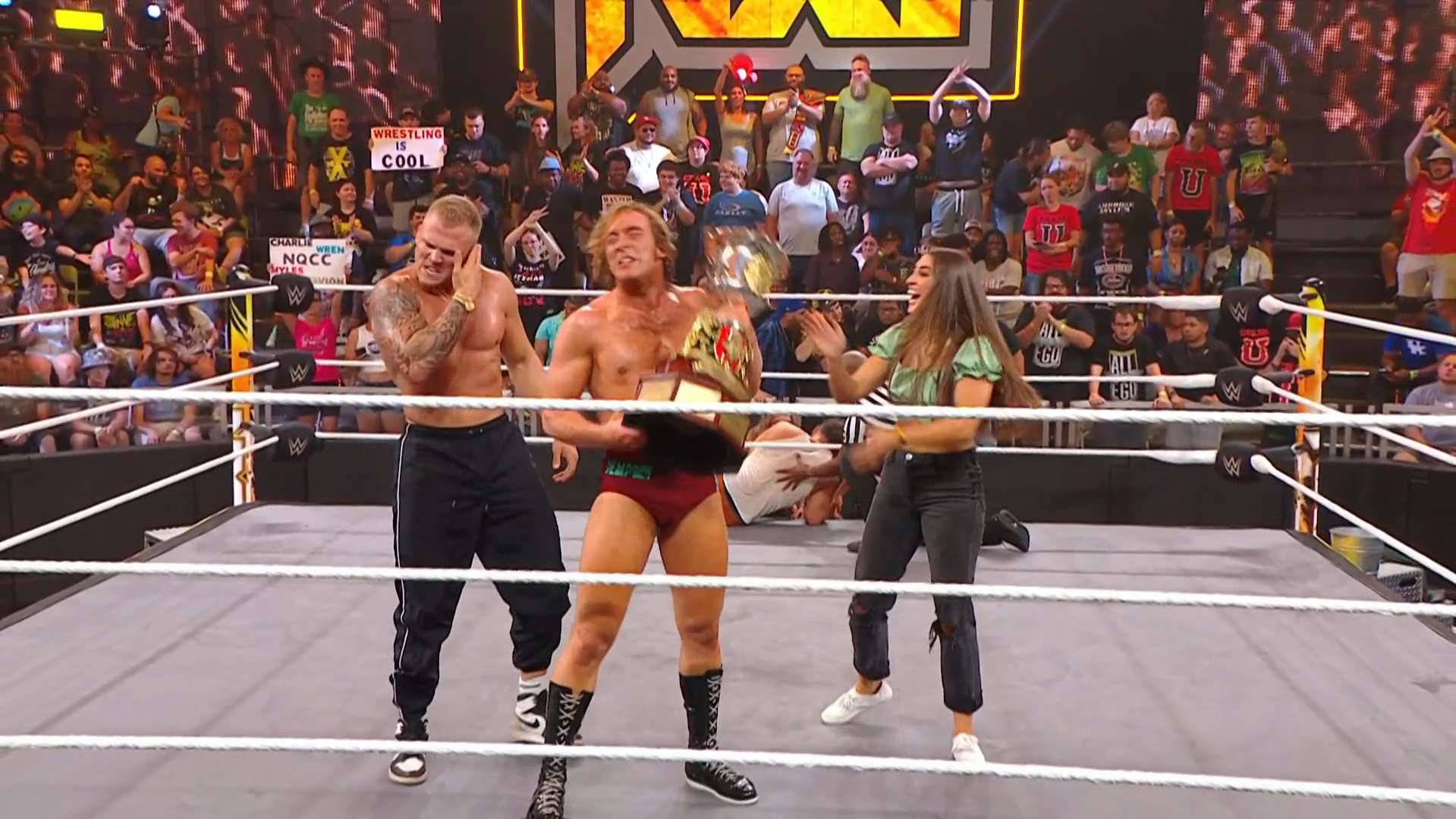 Charlie Dempsey regains NXT Heritage Cup with assist from Wren Sinclair