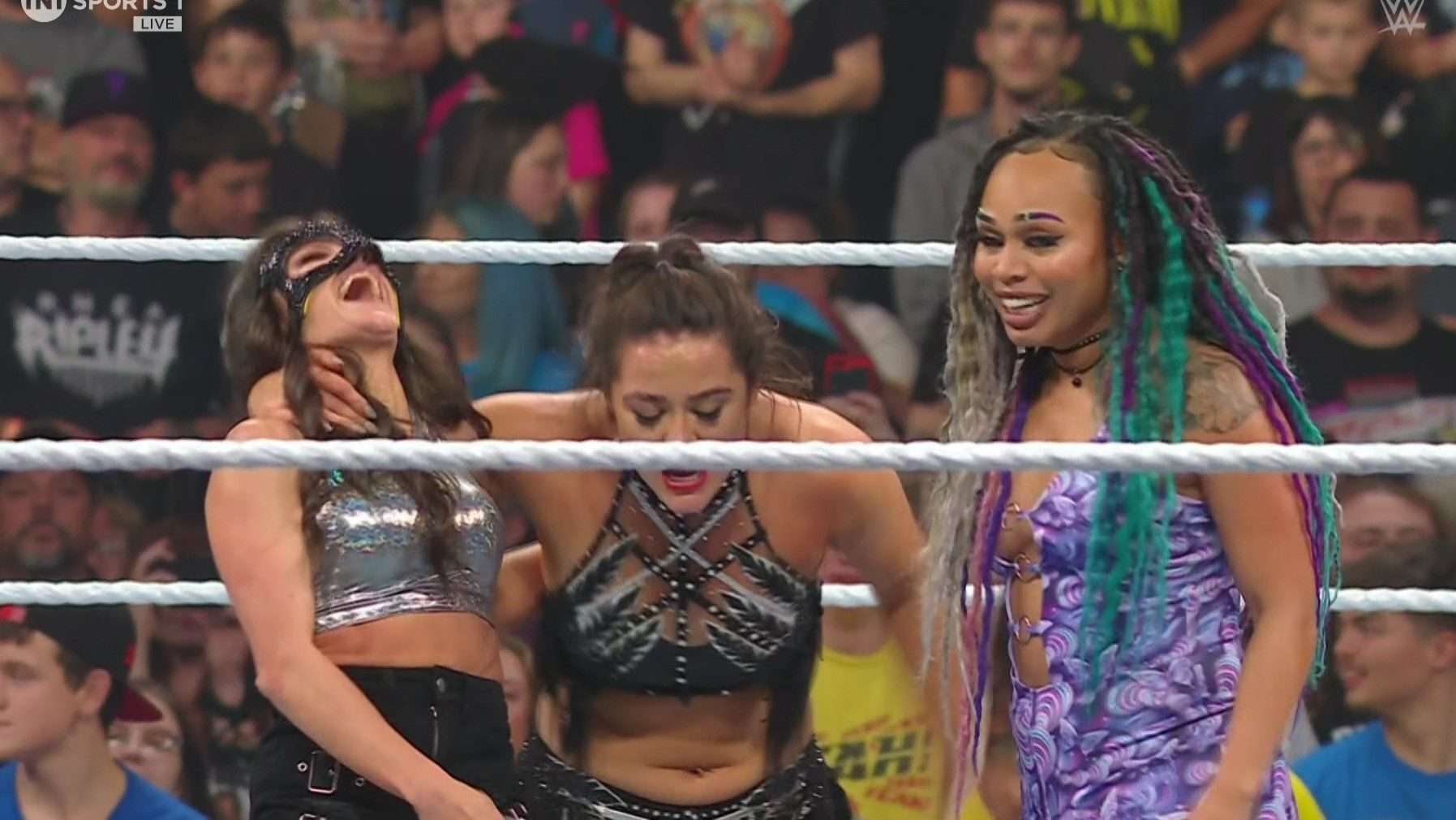 Kayden Carter & Katana Chance return to WWE Raw, Katana says she was ...