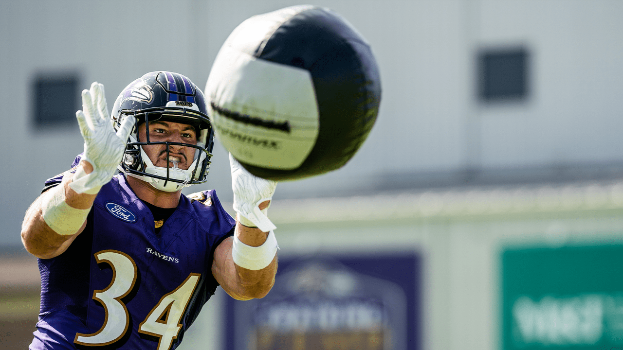 Bron Breakker had opportunities to continue playing in NFL, heart was ...