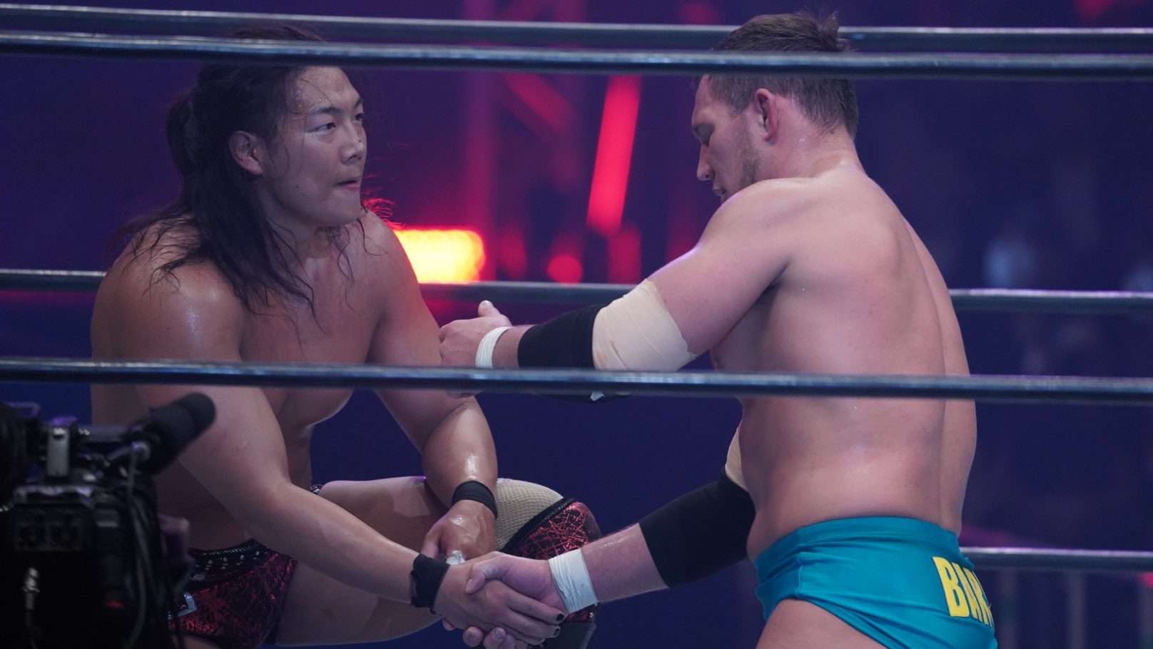 Konosuke Takeshita scores win over Boltin Oleg to retain NEVER Openweight Title at NJPW The New ...