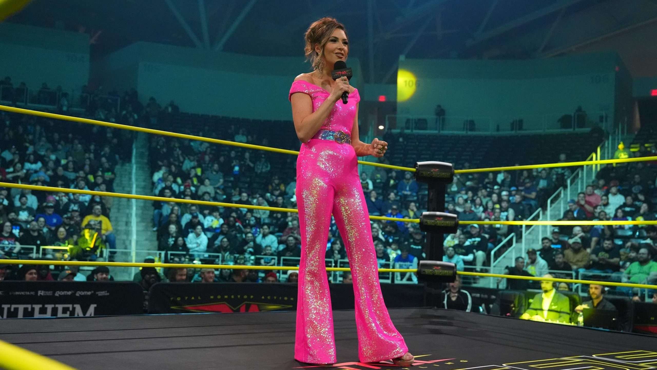 McKenzie Mitchell signs with TNA Wrestling