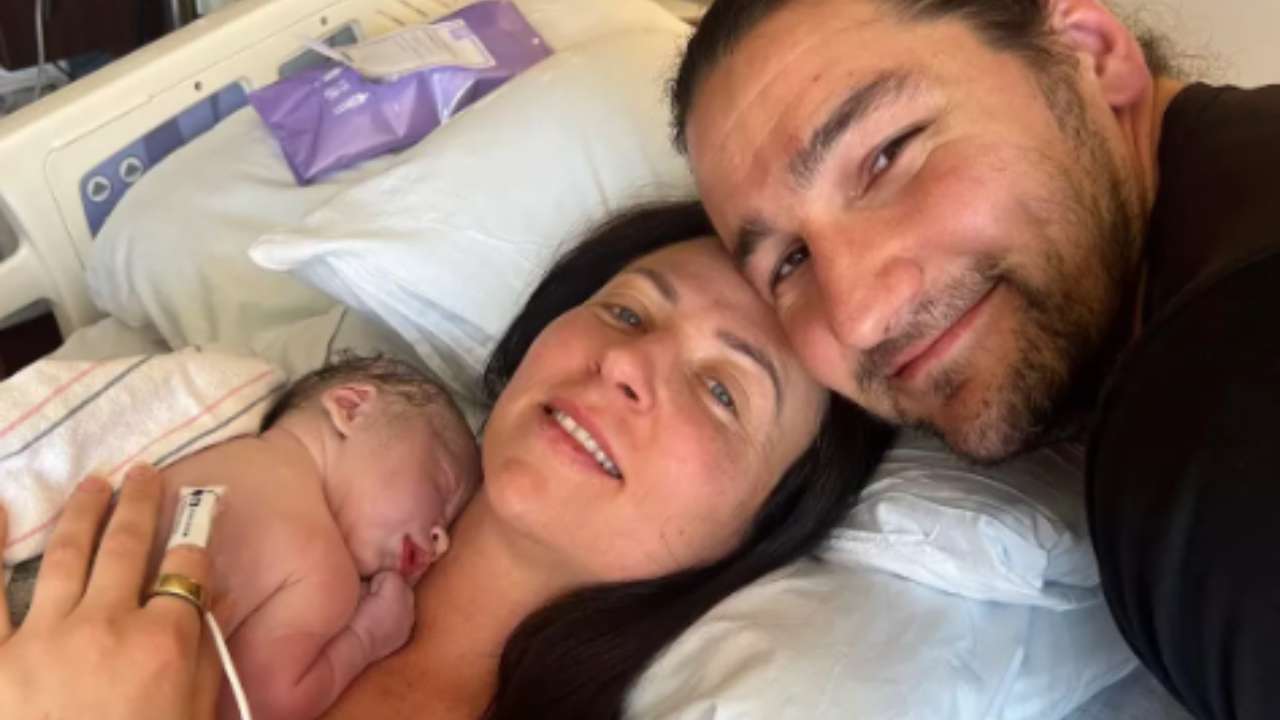 Tenille Dashwood & Mike Rallis welcome their baby into the world