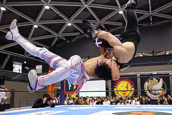 Nick Wayne off to winning start as NJPW Best of the Super Juniors 32 ...