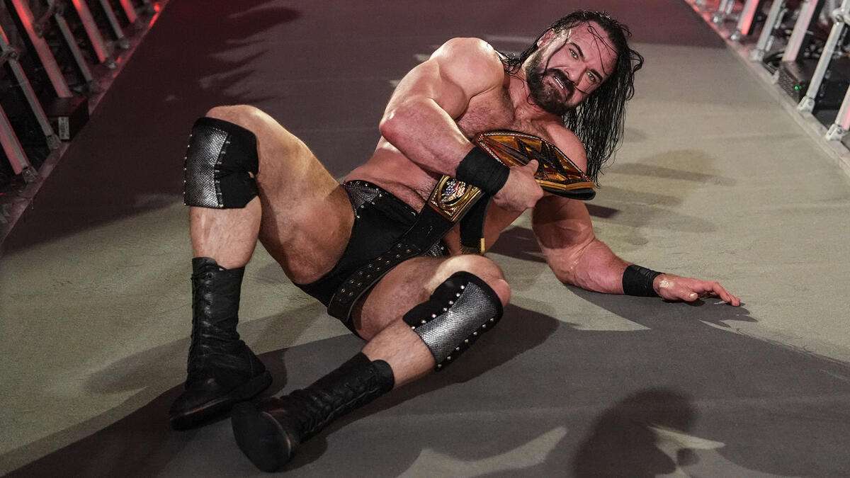 Drew McIntyre addresses adoring home crowd after live event defense in ...