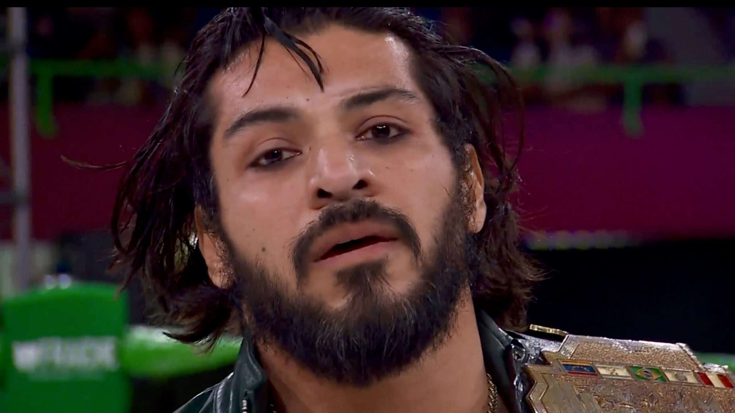 Santos Escobar returns to AAA during Fox Latin America premiere